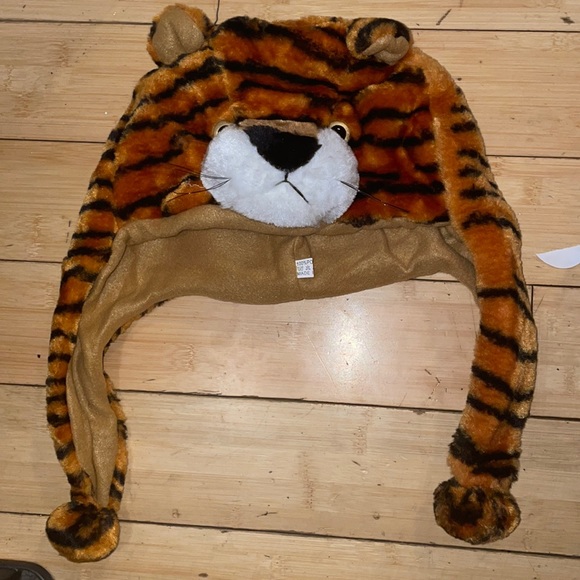 Accessories | Insulated Faux Fur Tiger Animal Hat | Poshmark